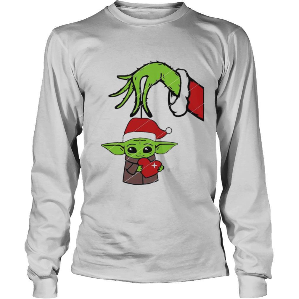 Great Grinch Hand Holding Baby Yoda Hug Heart shirt