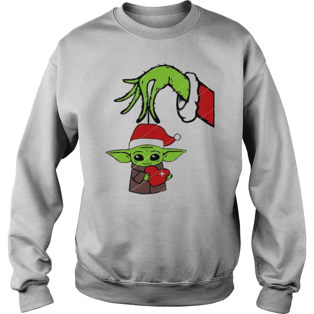 Great Grinch Hand Holding Baby Yoda Hug Heart shirt